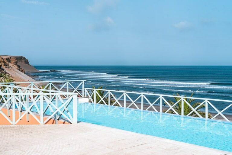 Surfing in Peru / A Surfer’s Guide to Chicama and Northern Peru