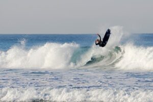 Surfboard Buyers Guide / Shop the Best Surfboards