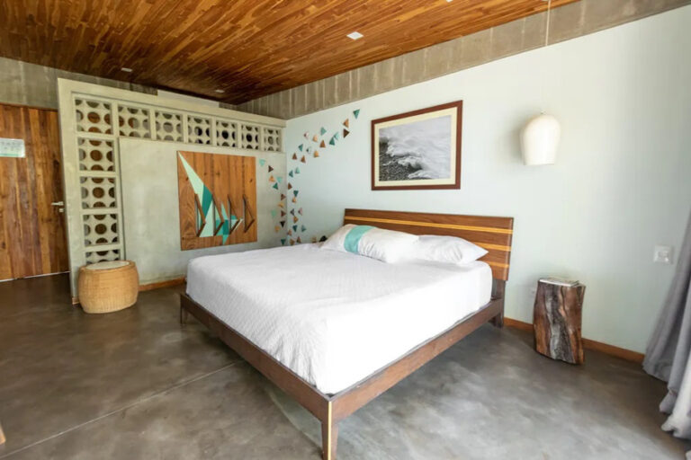 Puro Surf / Surf Hotel and Academy in El Salvador