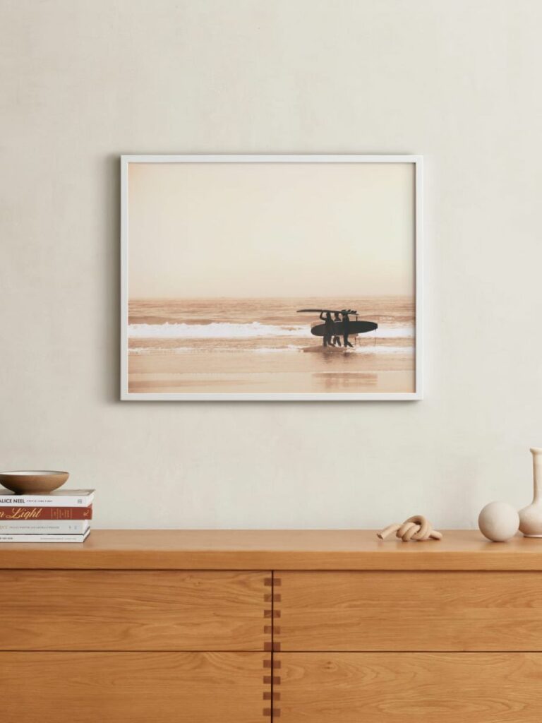 50+ Best Gifts for Surfers // Gift Guide 2025